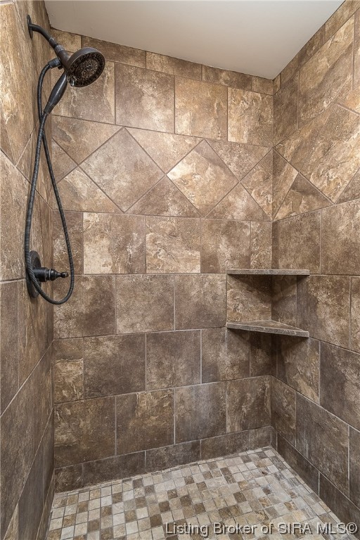 215 Liam Noble Circle, Sellersburg, IN 47172 - SOLD LISTING | MLS ...