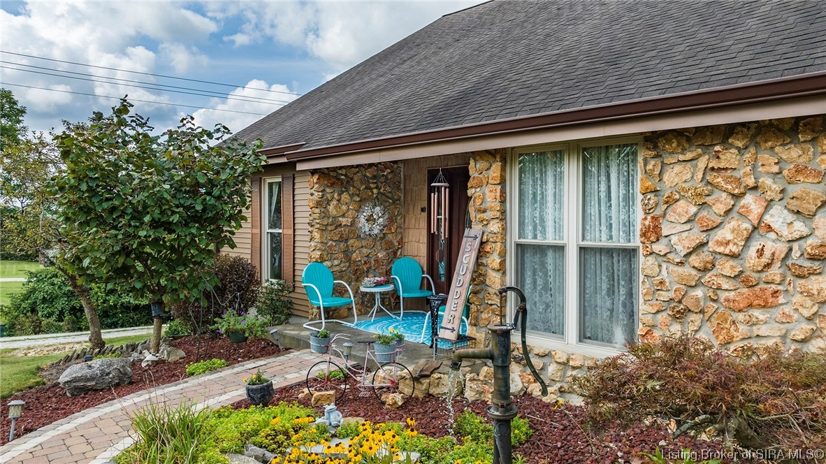 21011 Georgetown Road, Lawrenceburg, IN 47025 - SOLD LISTING | MLS ...